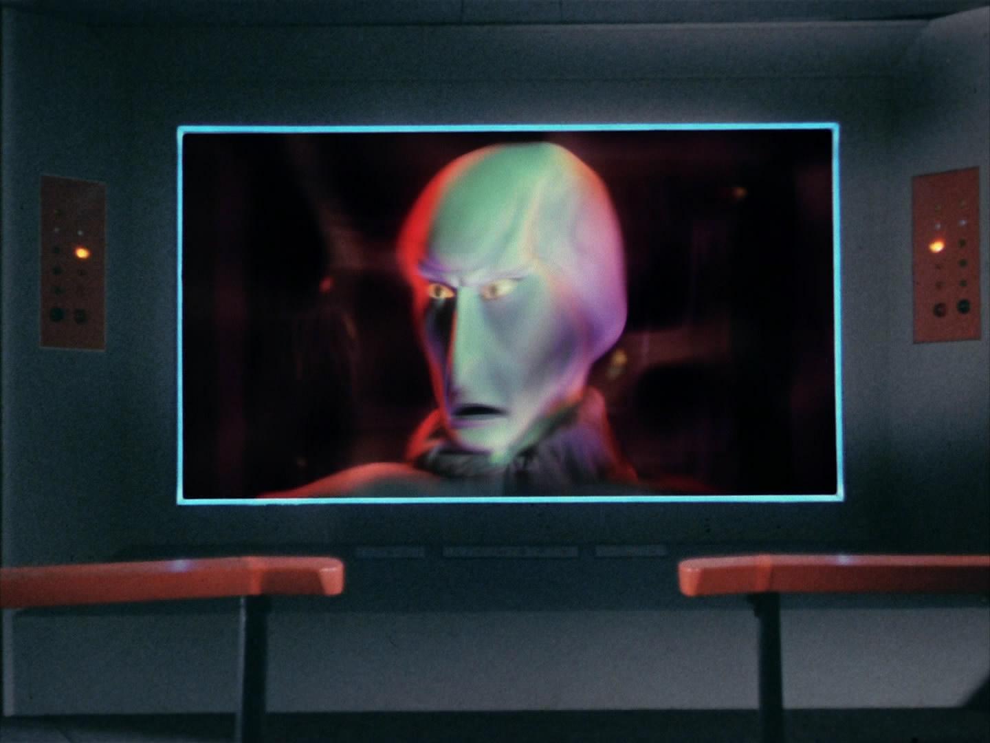 Star Trek Prop, Costume & Auction Authority: Special PhotoStudy: Star ...