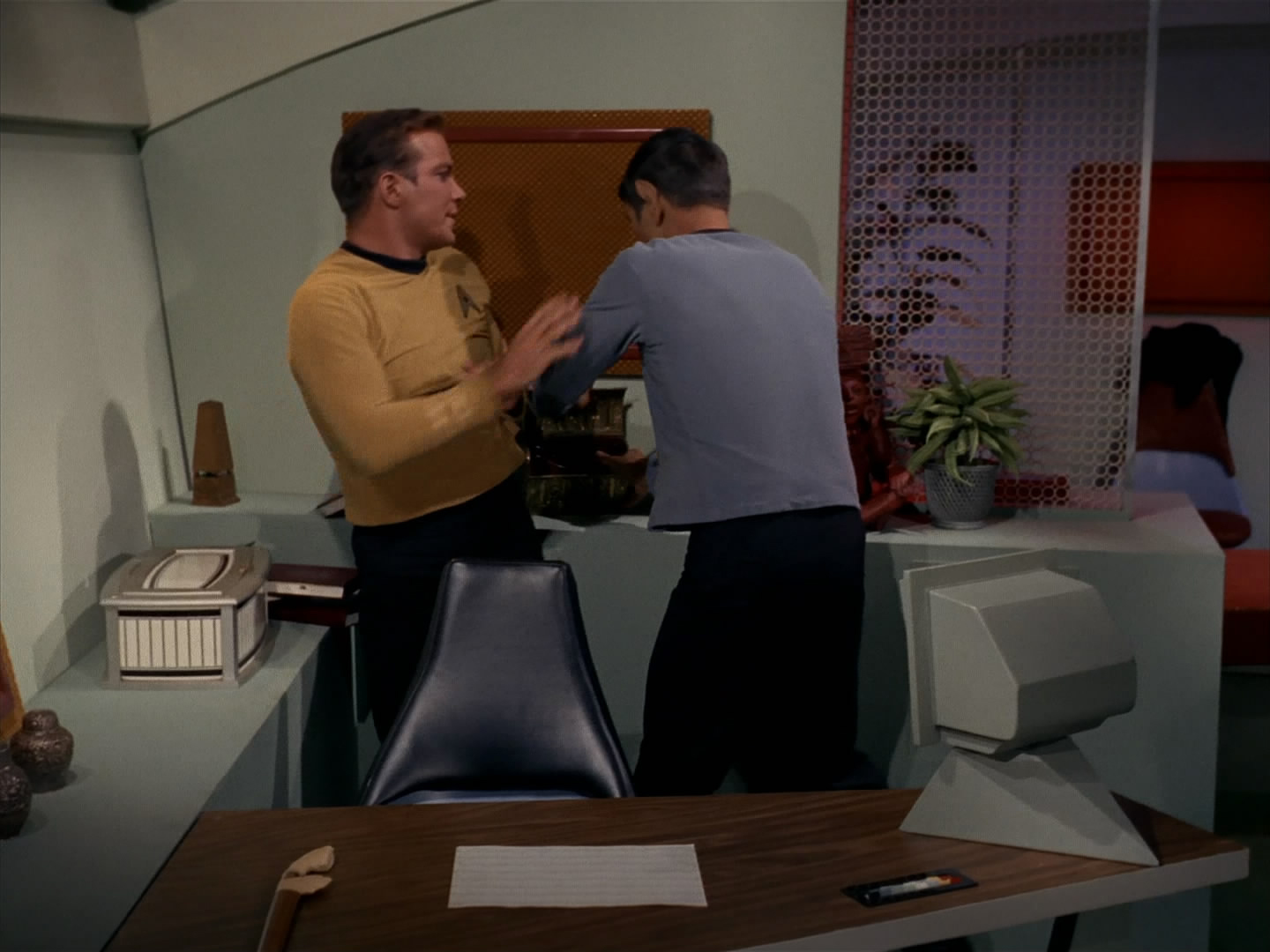 Star Trek Prop, Costume & Auction Authority: Captain Kirk's Quarters on ...