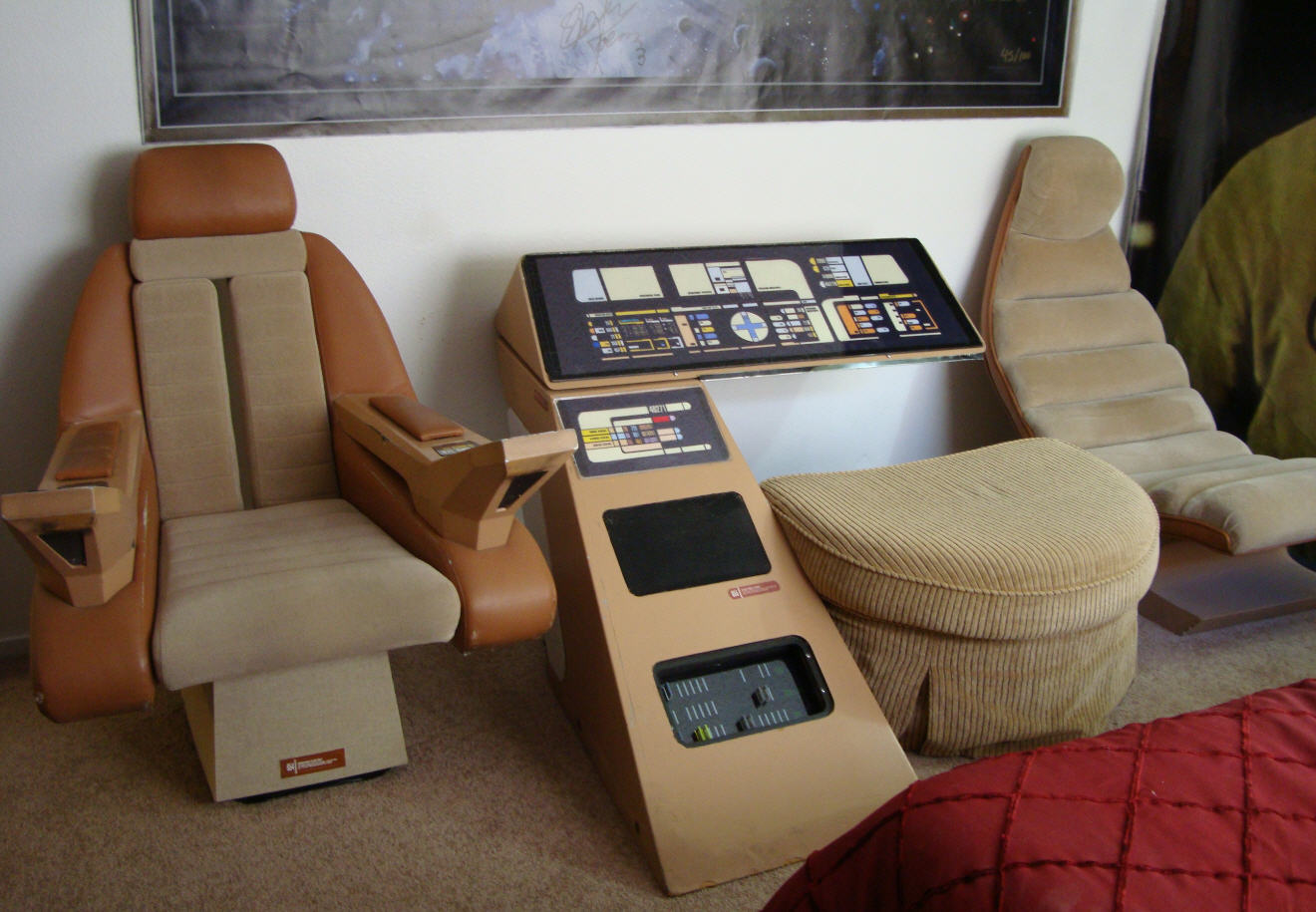 Star Trek Prop, Costume & Auction Authority: Star Trek: The Experience ...