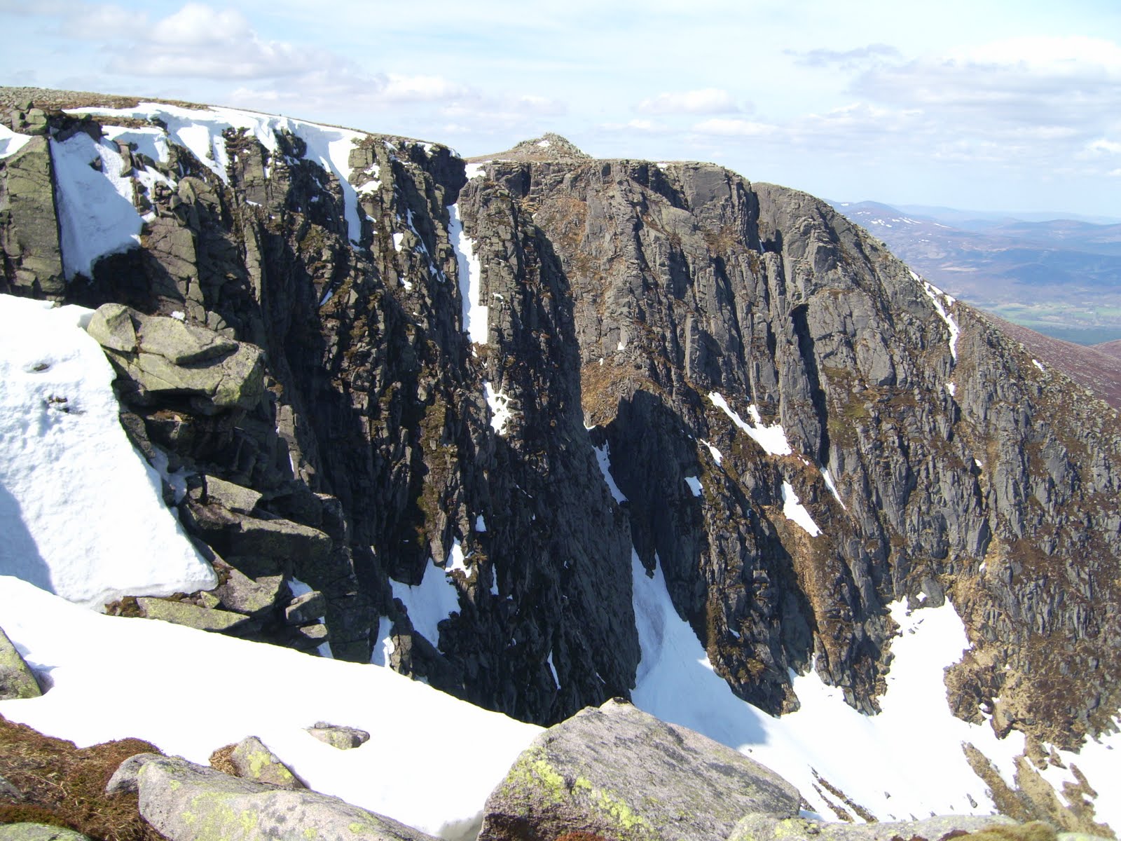 Cottages Scotland: View from Lochnagar