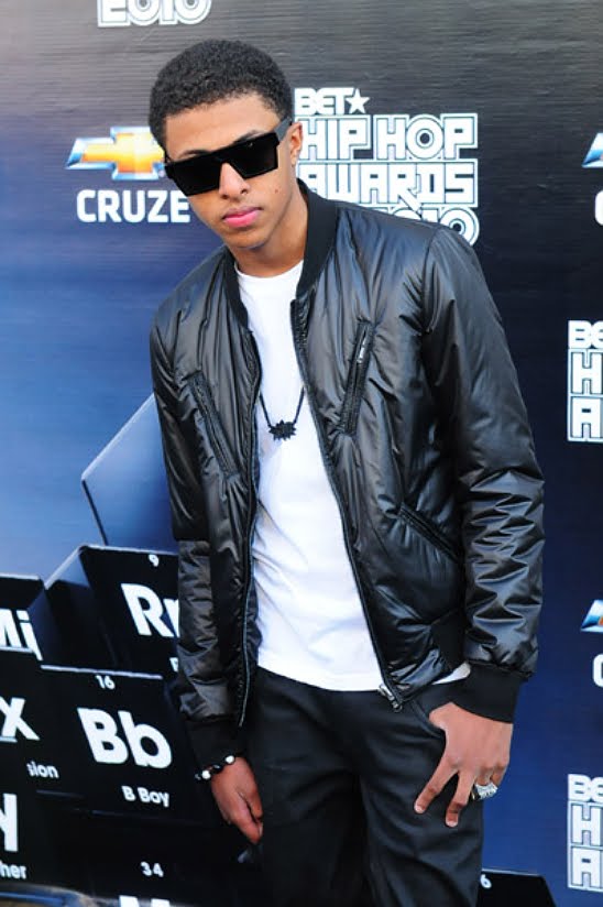 Tessa Graves: Diggy Simmons :)