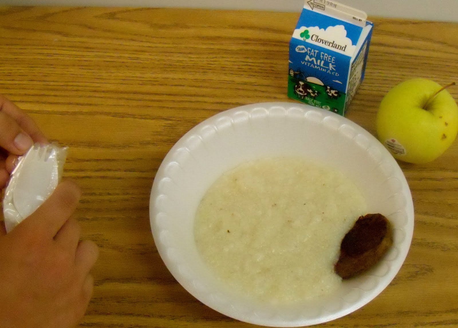 What's For School Lunch?: USA School Breakfast - Grits and Sausage