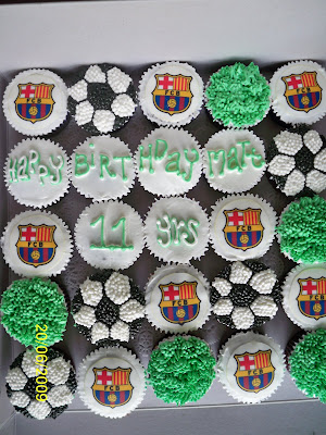 Ayulicious Cakes, Cupcakes n Desserts 012-625 7307 ayu.cakes@yahoo.com ...