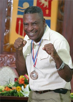 RECONOCIMIENTO))José Reyes define a Héctor Julio Medina como "parte ...