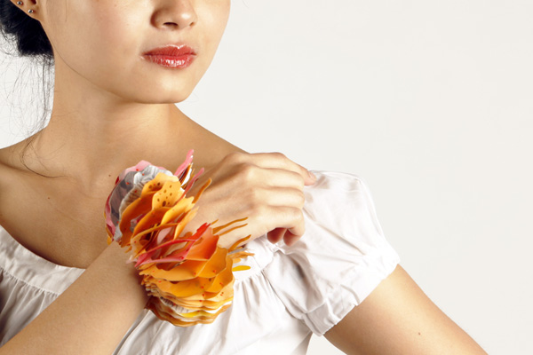 Yu-Ping Lin Textile Jewellery 雨曦織品珠寶: September 2010