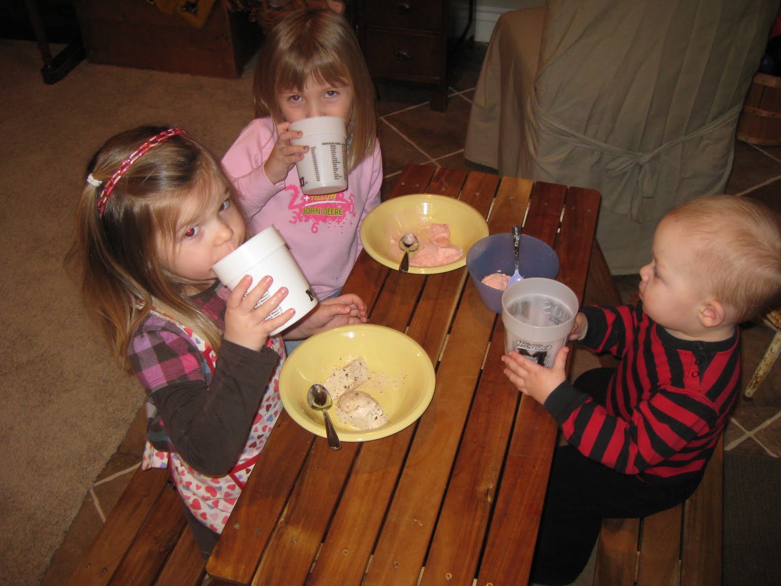 The Smith Family: Cousin Bunking Party