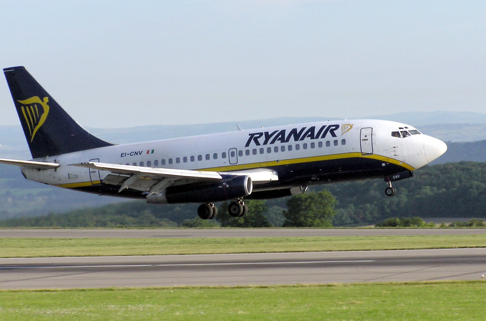 ARQUIVOS AERONÁUTICOS: MANUAL FCOM BOEING 737 - RYANAIR