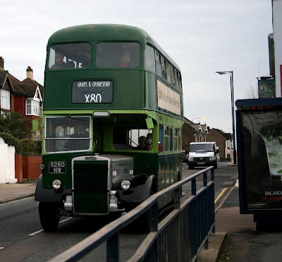 Kent Today & Yesterday: On the Buses in Gravesend