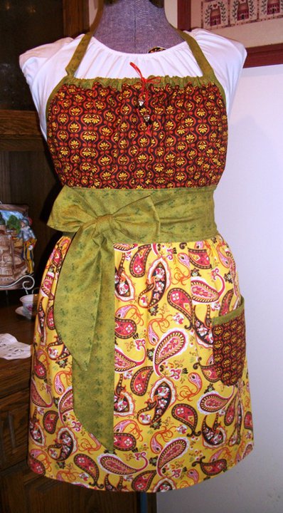 Cameo Kids Boutique: Darling Handmade Holiday Aprons - Mimi's Needle ...
