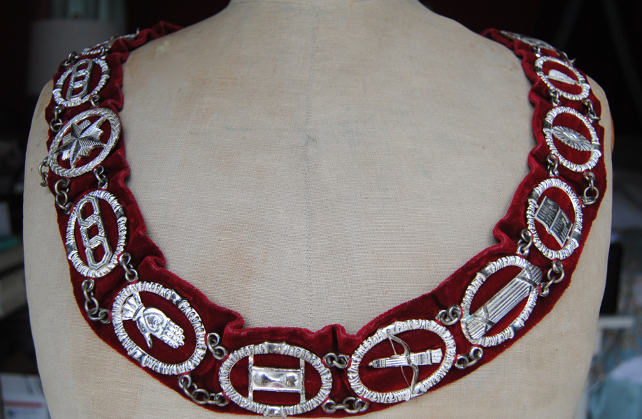 Christine Wallace... "Honoring Life Through Jewelry": Fun at the Annual ...