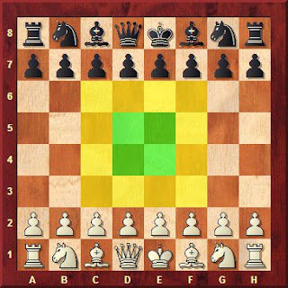 AJEDREZ REY DAMA: PIEZAS DE AJEDREZ Y TABLERO