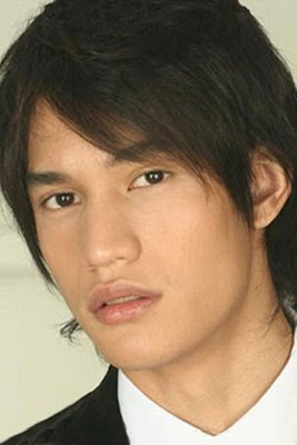 Man Central: Victor Basa: Pouting Lips