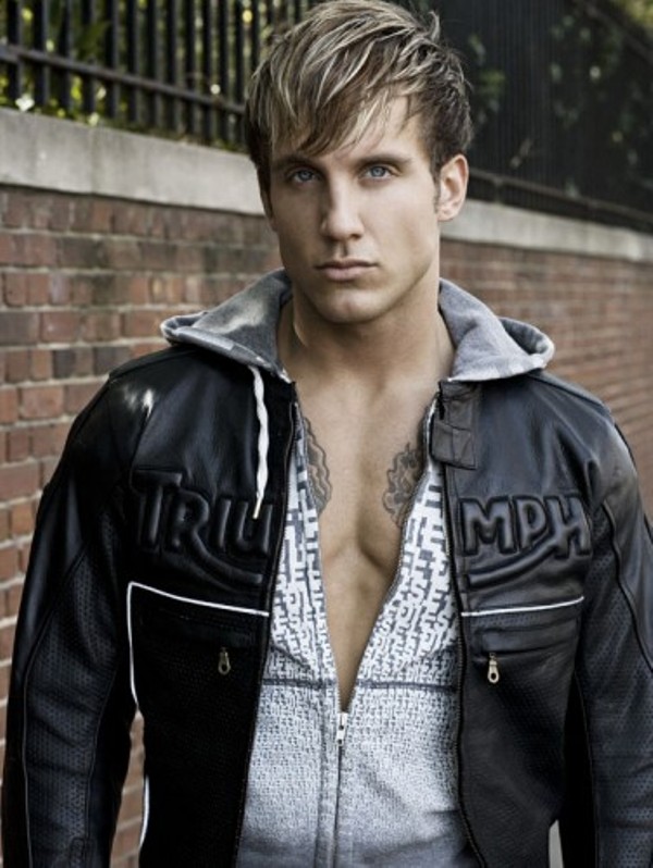 Man Central: Jamie Dominic: This Model Is A Singer!