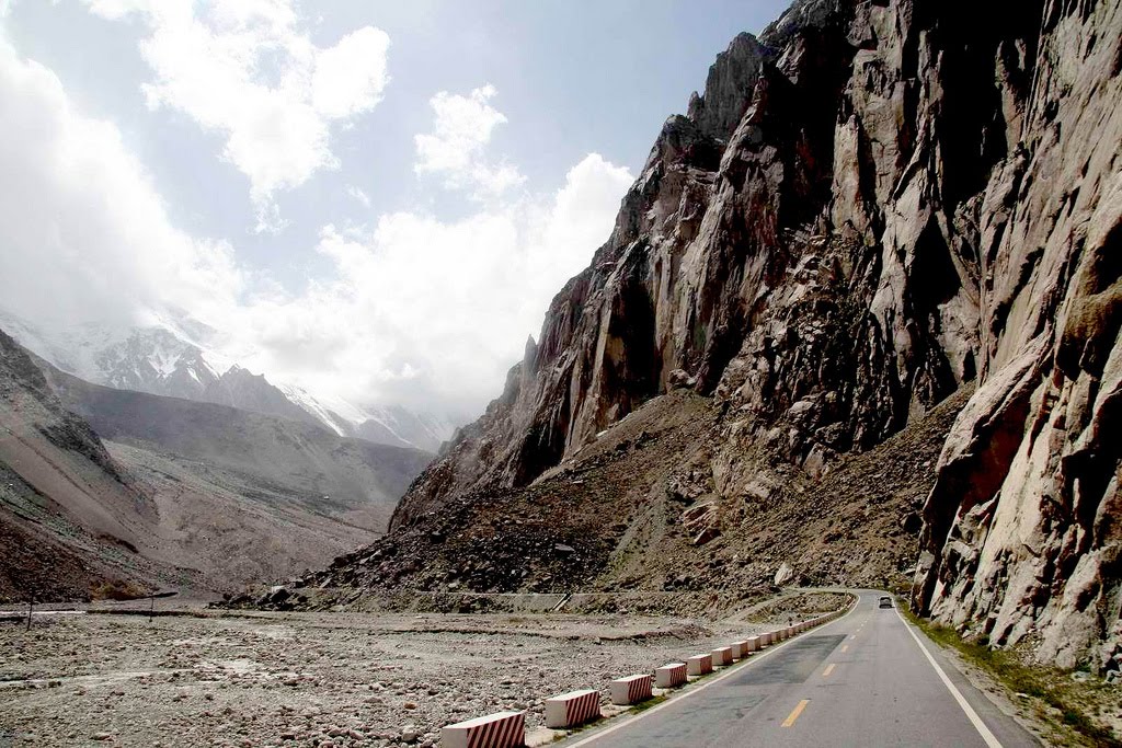 elsa yuen 袁鳳如 大奶小隻馬水妞露鮑棚拍: 兩年半的時間完成單車環球的夢想