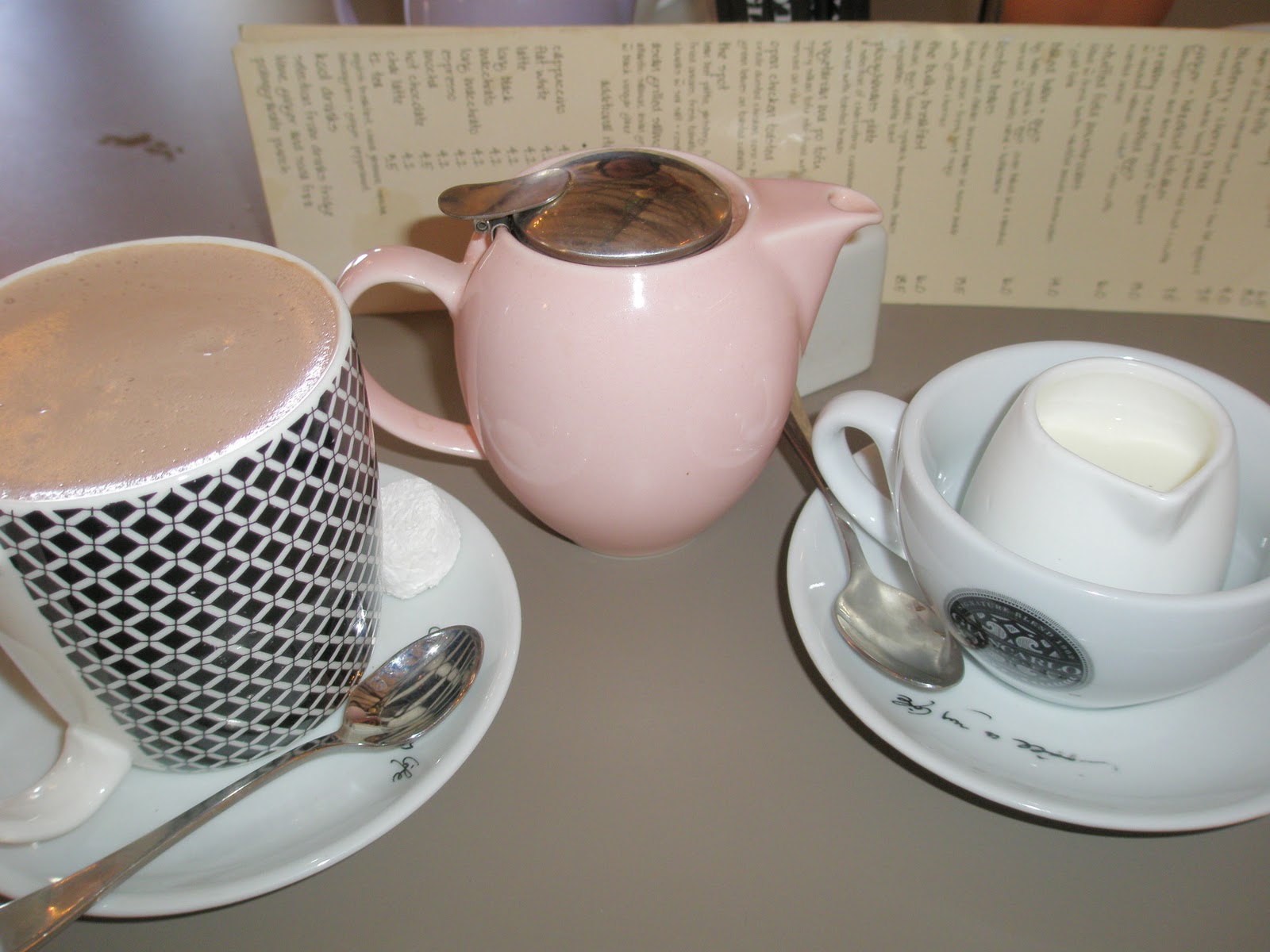 taste buds spoiler: KOOL SPOT cafe & food in BROOME