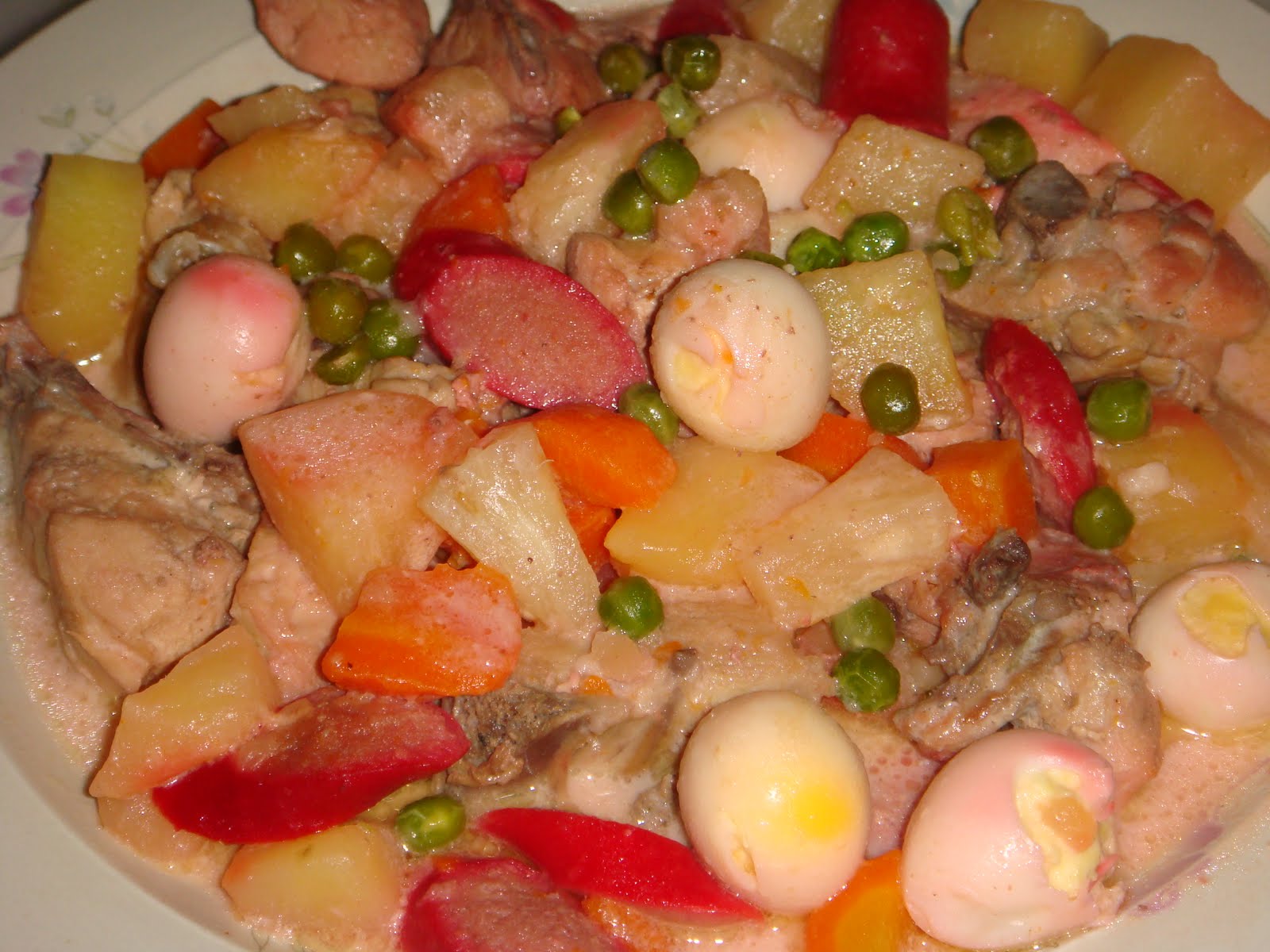 One Dish at a Time...: Pininyahang Manok (Pineapple Chicken)