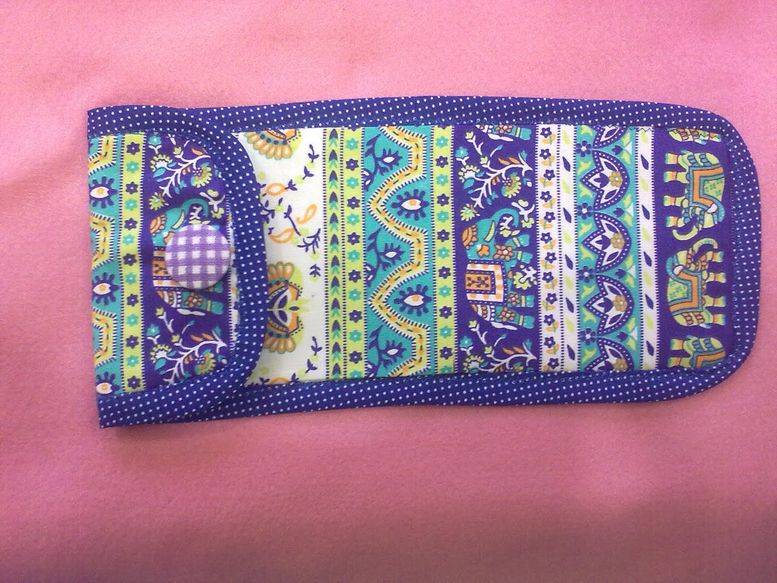 Pitanga Artesanato: Porta-talão de cheques