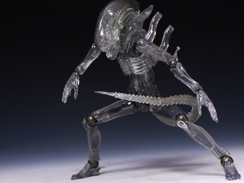 >Review: Limited Sci-Fi Revoltech Alien Clear Ver. Hi Res Images | guNjap