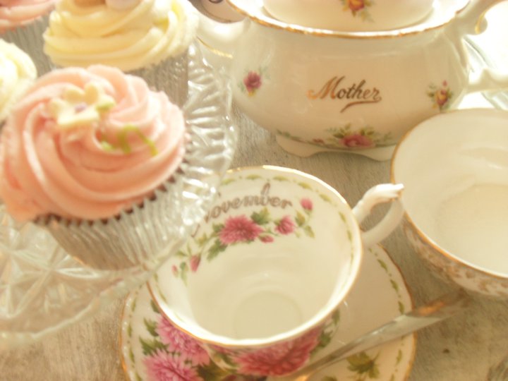 sidmouth poppy: Saturday Afternoon Tea