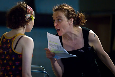 Little Otik - a baby is born in rehearsal