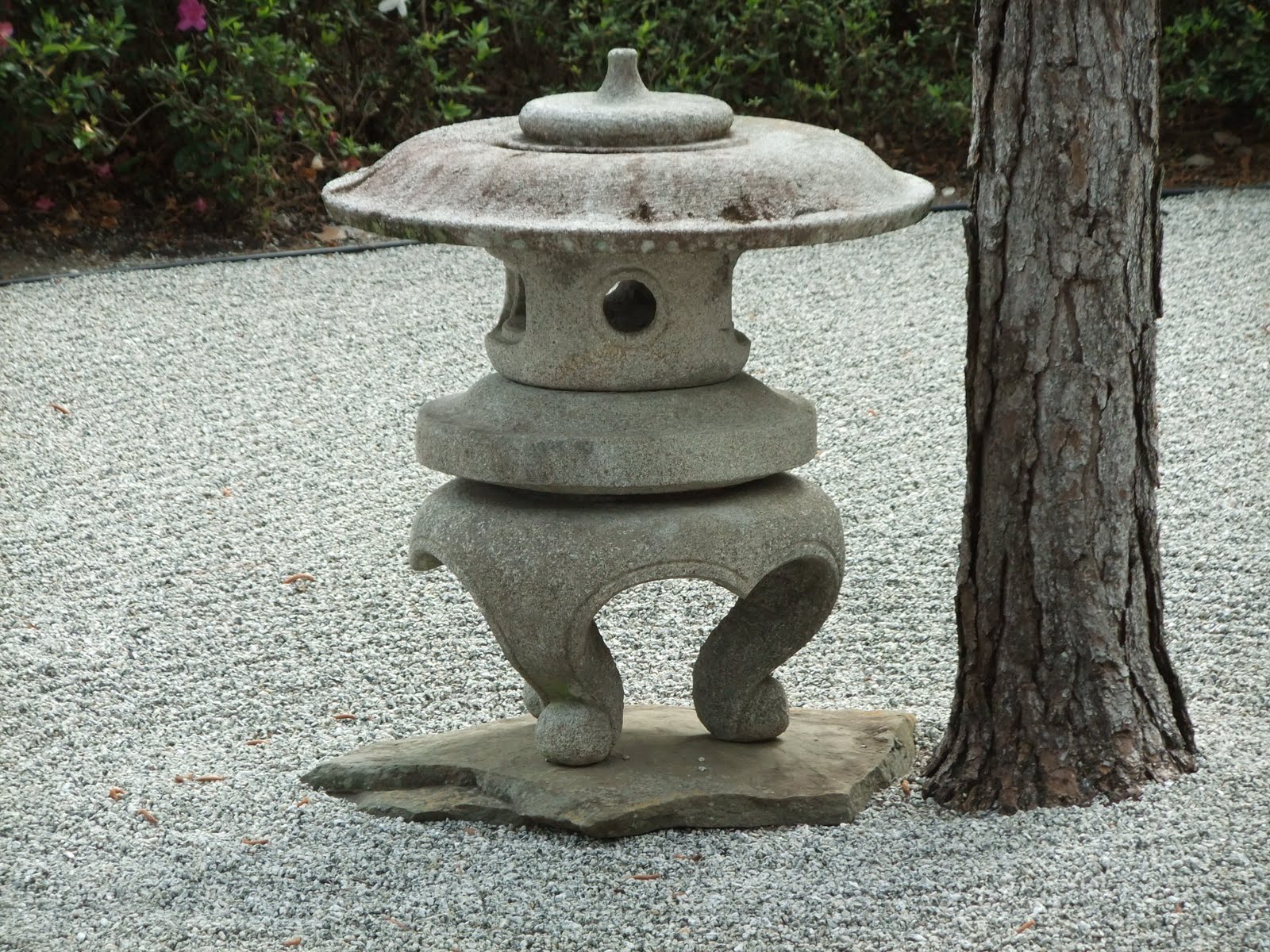 SnarkyArt: 10th International Shoebox Sculpture Exhibition 2009-2011