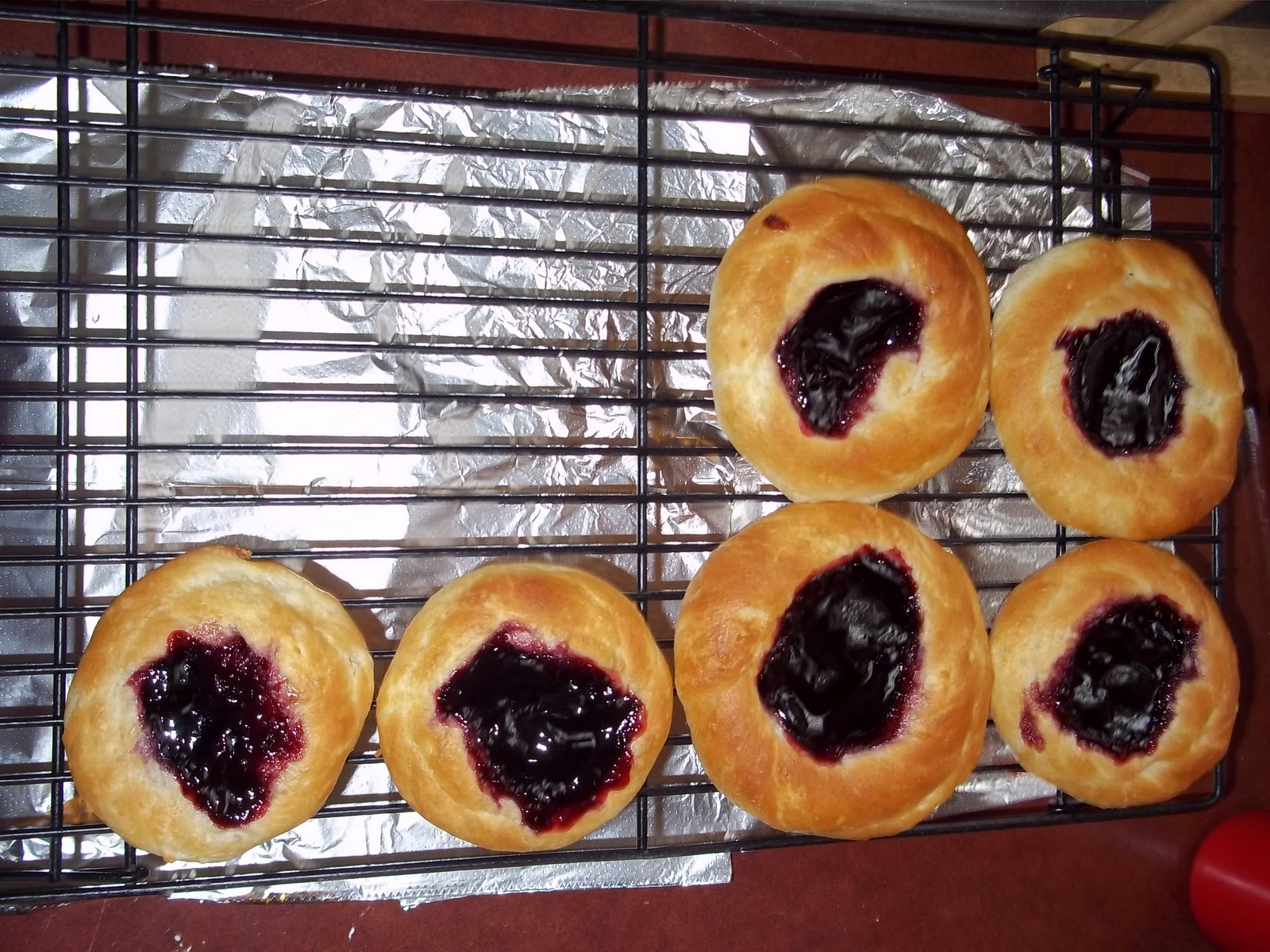 The Daily Smash: Fruit filled pastries