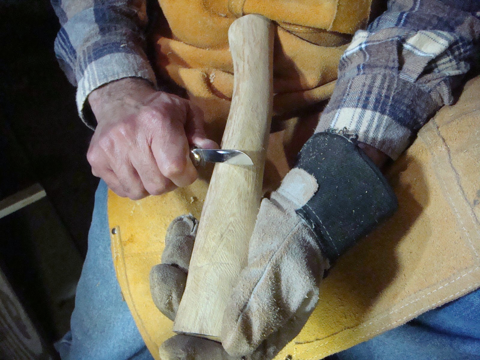 Woods Roamer: Making an Axe Handle with Hand Tools