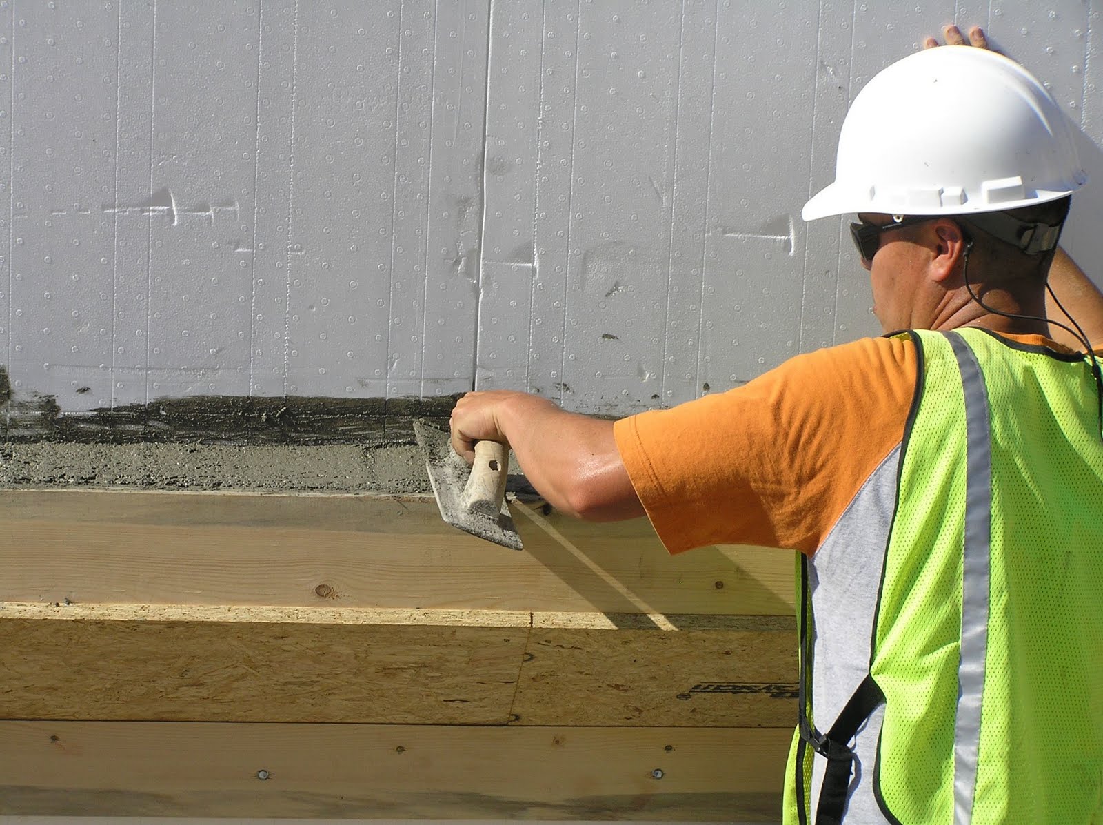 Carolina X Wall: The X Factor in Green Building: Integrated Brick Ledge ...