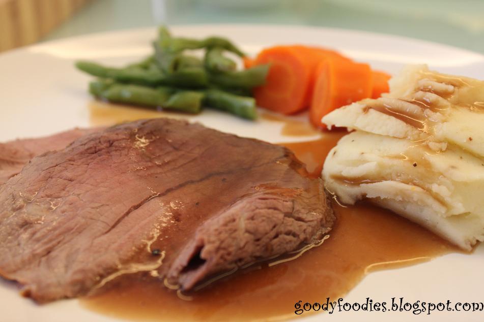 GoodyFoodies: I cooked: Roast beef