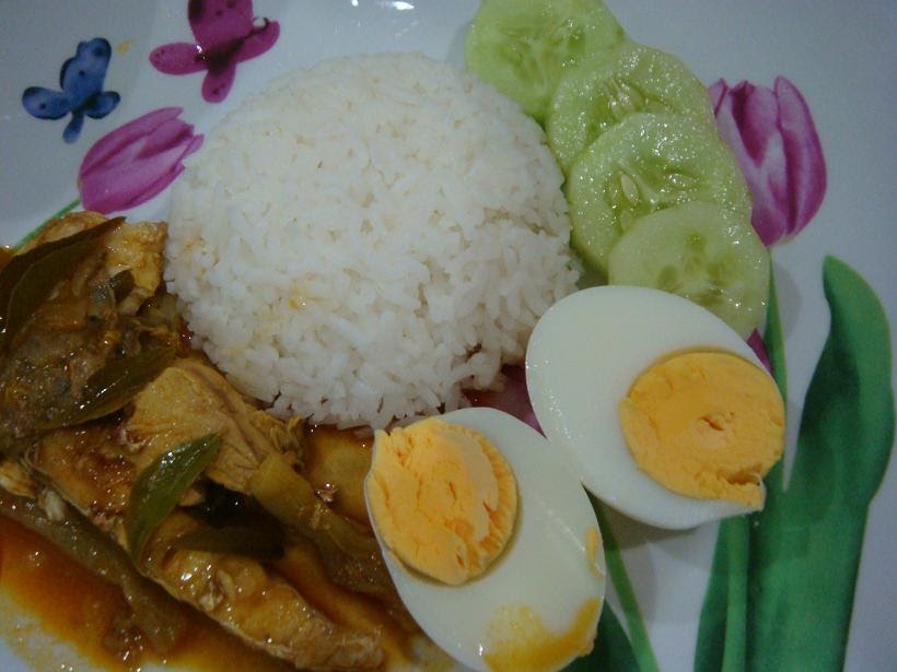 GoodyFoodies: I cooked: Fish head curry