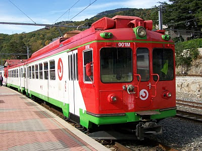 Blog de CARLOS123456: Linea C9 Cercedilla Cotos. Repintado de la unidad 1.