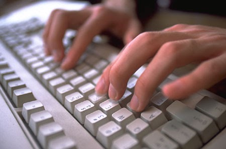 "EL QUINTO BLOG": TECLEANDO