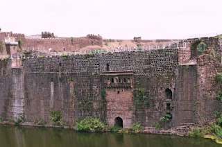 Rajan's Trek Diary: Siddheshwar Temple, Solapur Fort & Naldurga