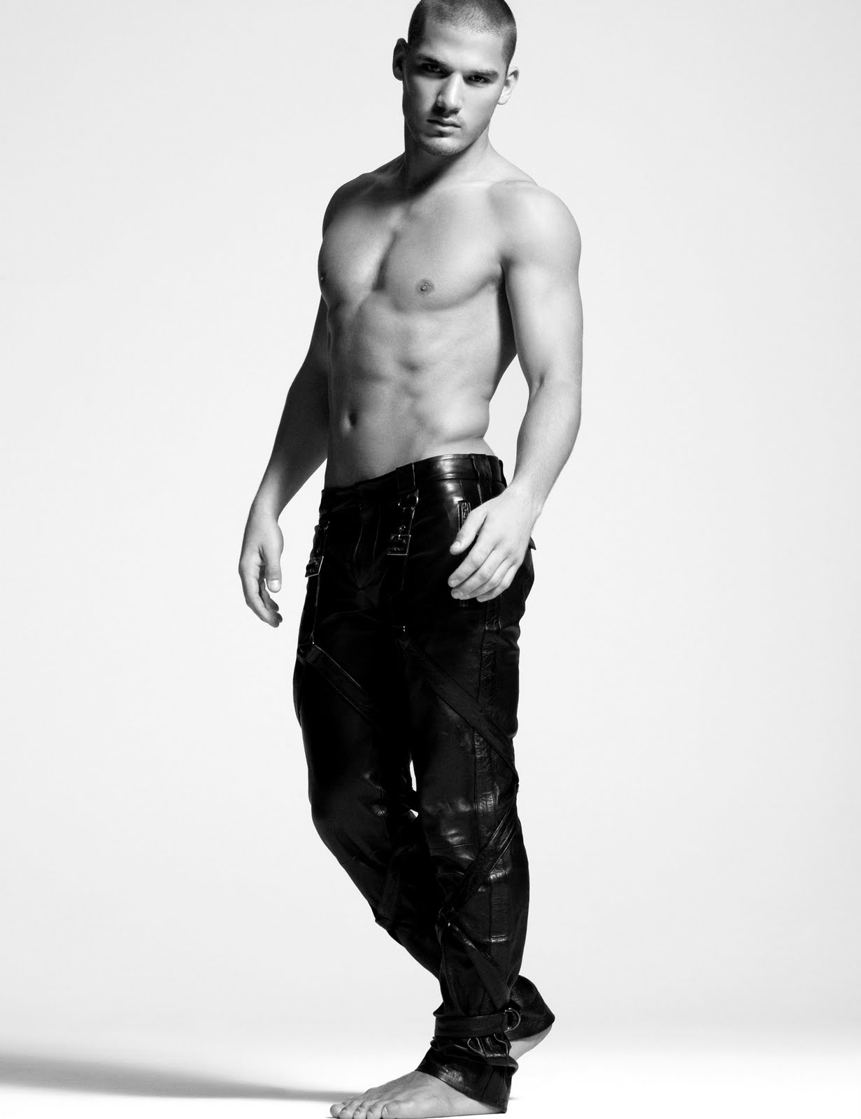 esteticmen 3: Kerry Degman