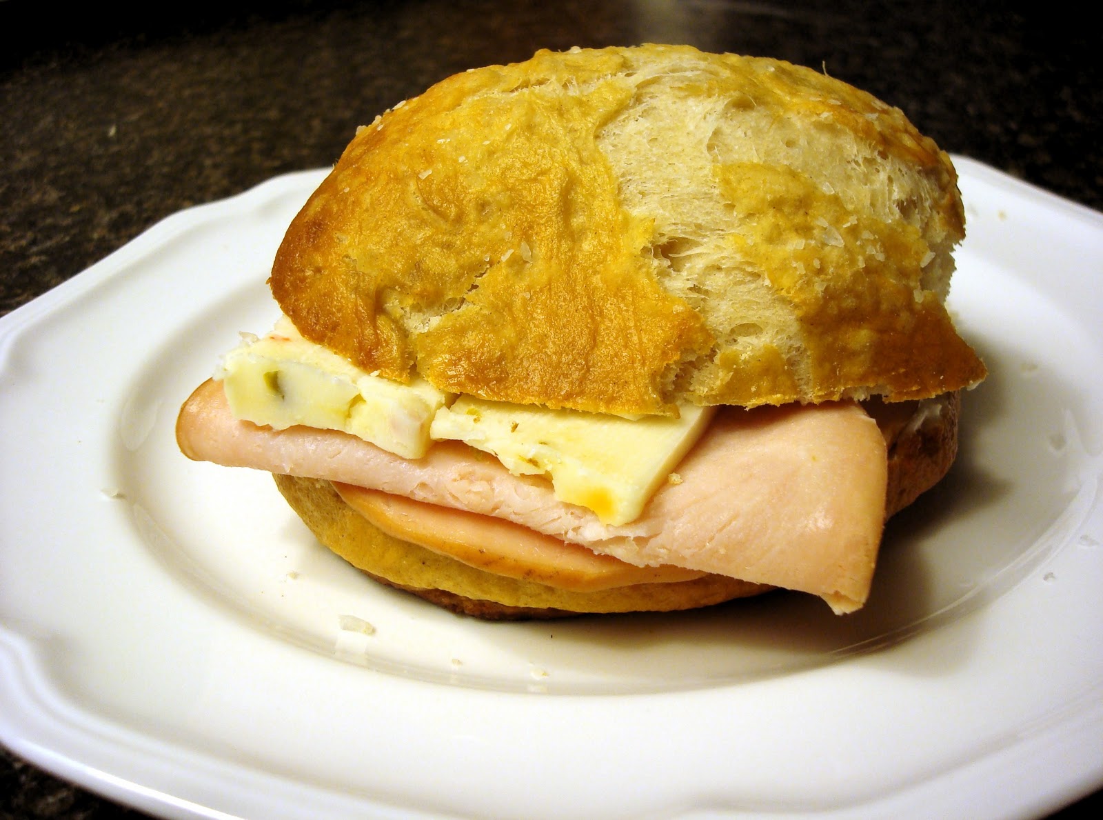 Ommy Noms: Bavarian Bretzel Rolls