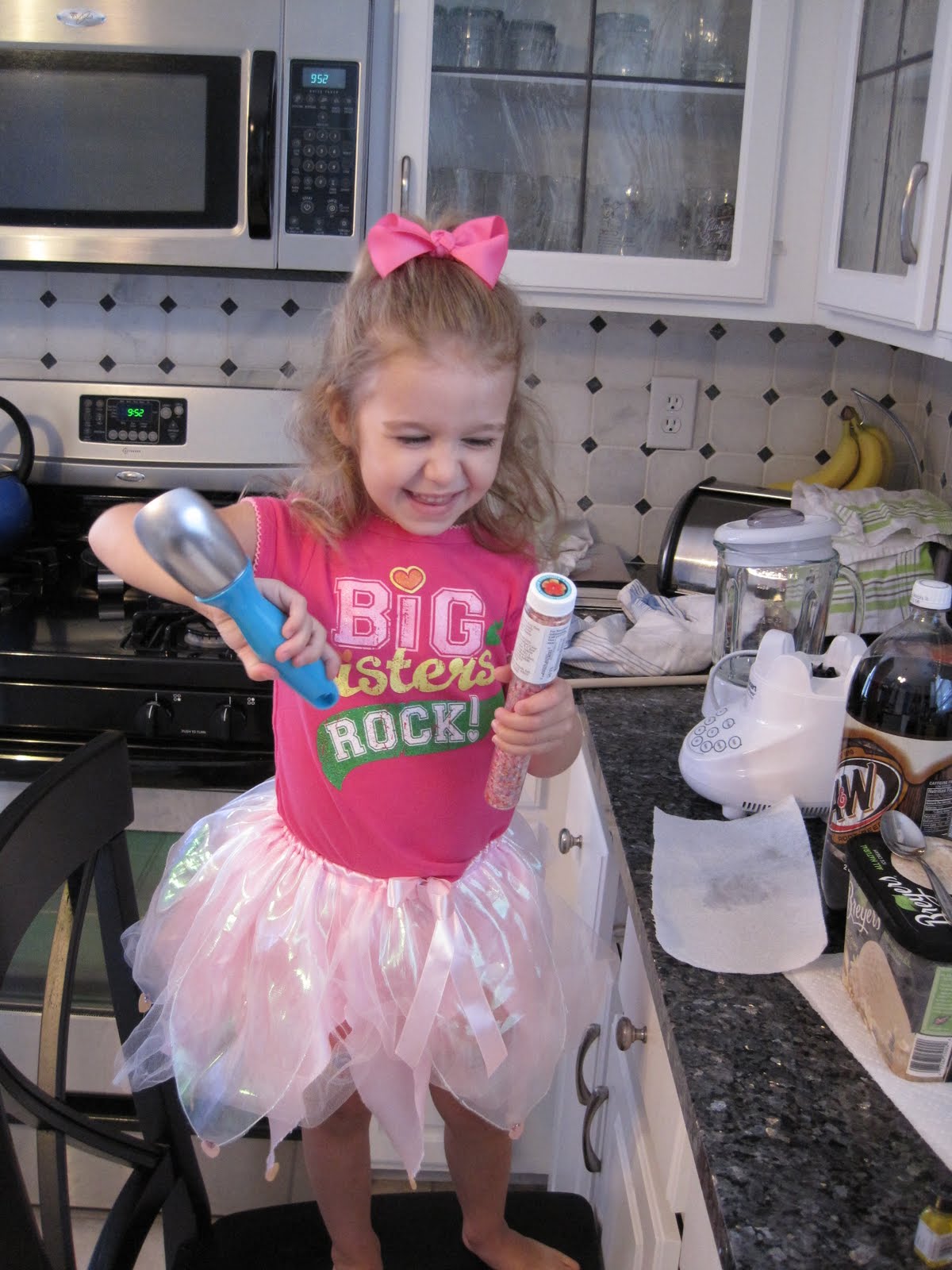 Mommy Musings: Princess Kaitlyn's Kitchen: Popsicle Park