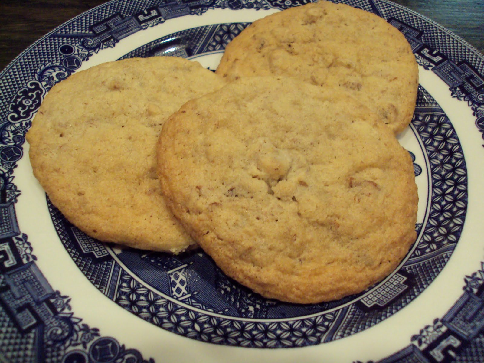 Crispy Praline Cookies