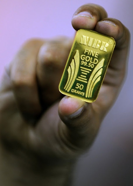 *mystylenews*: A 50 gram standard gold bar is displayed at the National ...
