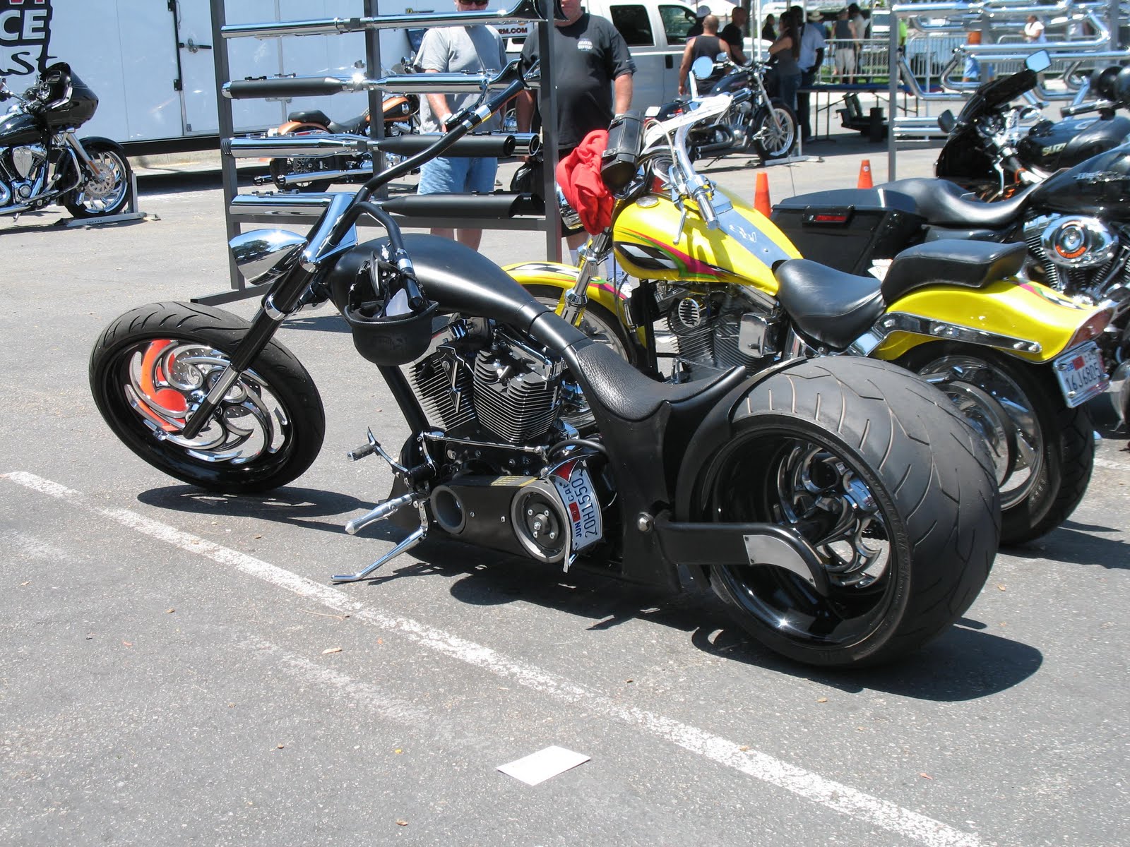 Weakened Warrior: L.A. Calendar Motorcycle Show 2010 Update