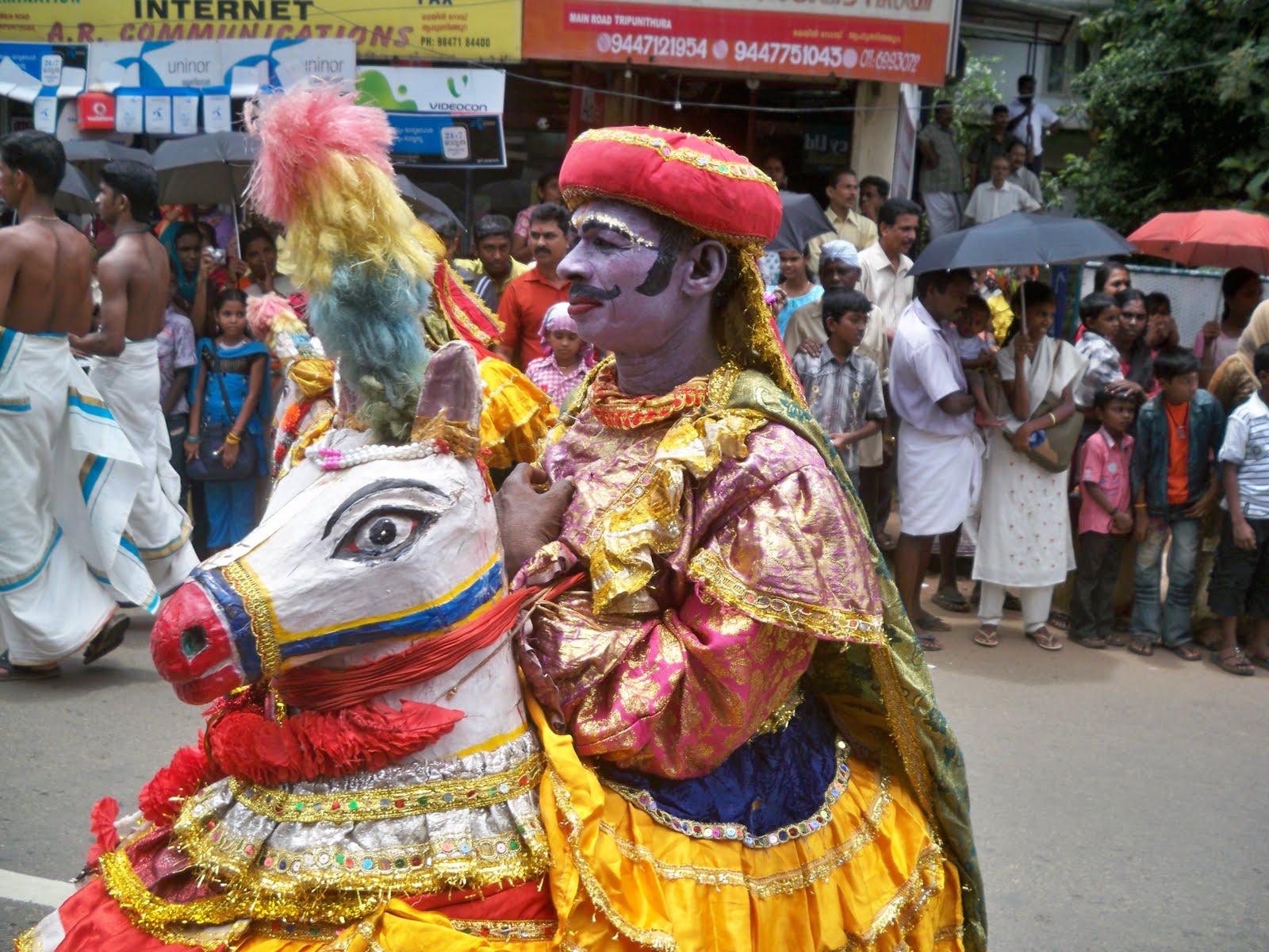 A MAN ON THE MOVE: ATHAM PROCESSION,THRIPUNITHURA--PART ONE