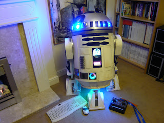 R2D2 Computer Case Mod: R2D2 Computer Mod