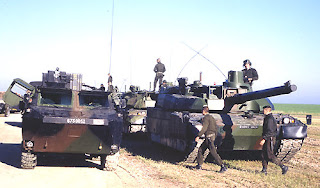 Military Enthusiast: VAB (Vehicule de l'Avant Blinde) Wheeled Armoured ...
