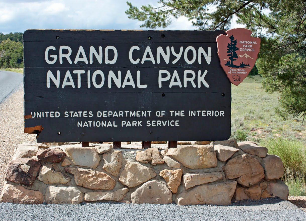 I'm really nostalgic about National Park signs. | Grand canyon arizona ...