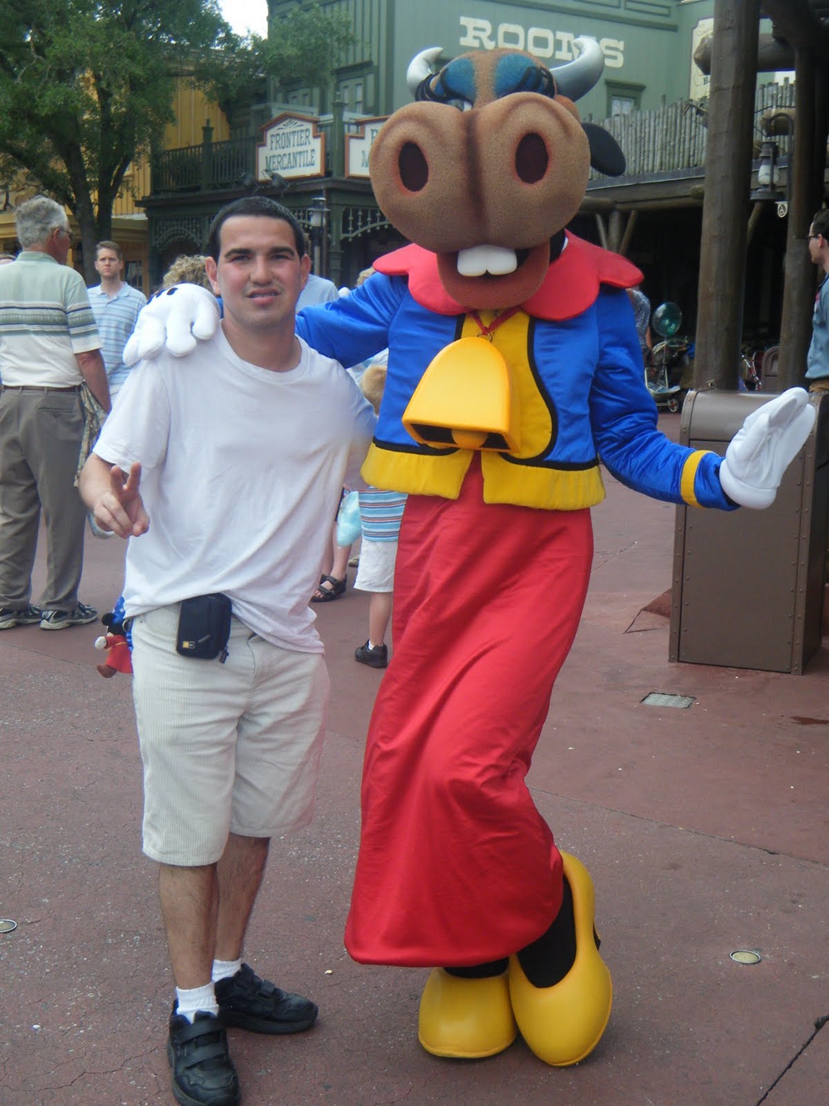 Gallery Disney: Clarabelle Cow Gallery