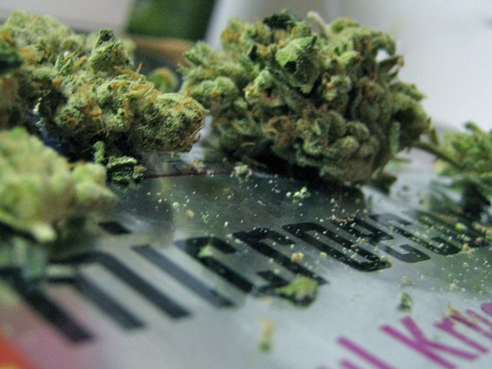 Bling Strain Marijuana Review + info Bling Strain Marijuana Review + info