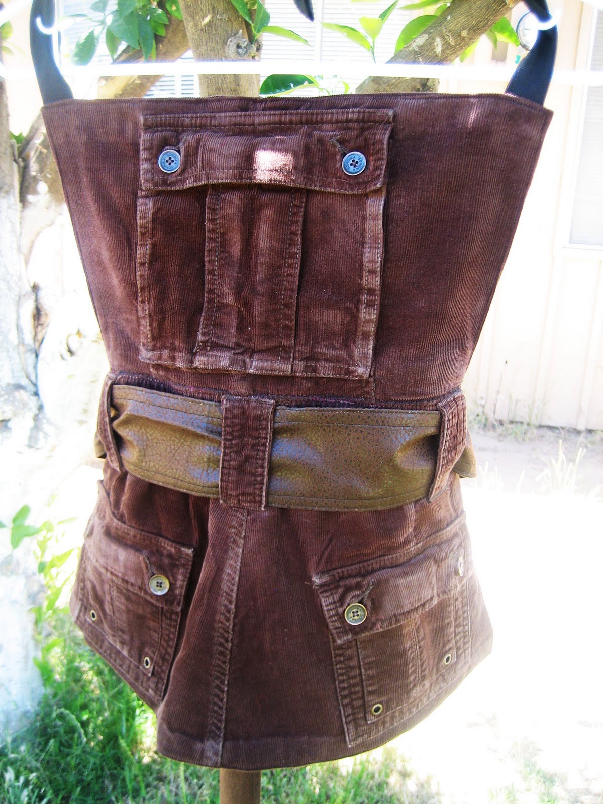 Chef Tess Bakeresse: Women's Aprons from Recycled Cargo Pants (Part 3 ...