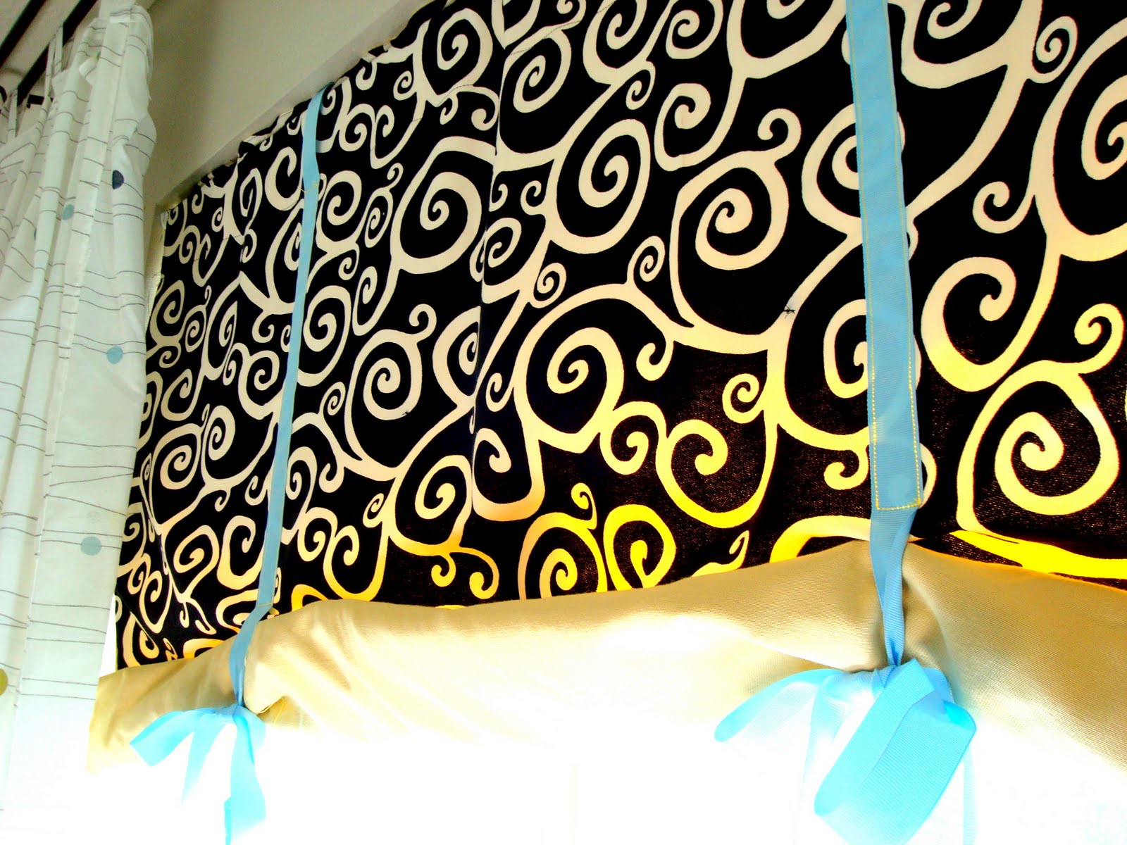 House of Chic and Penoche: Made by Me, curtains! (SO EASY!)