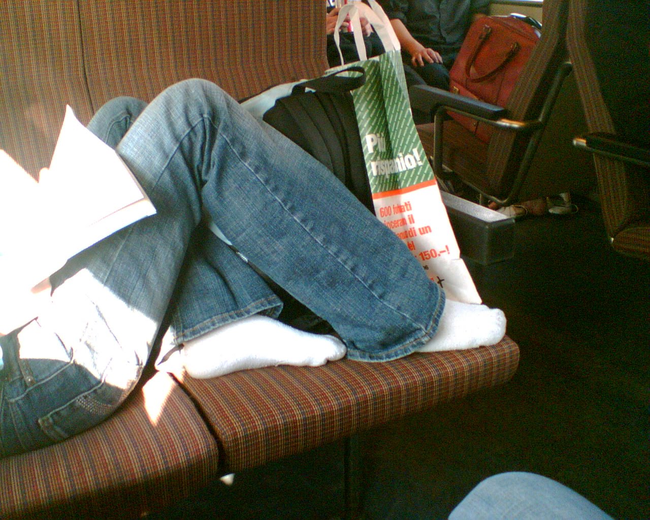 The White Socks Collection Project: girls in white socks, so beautiful!!!