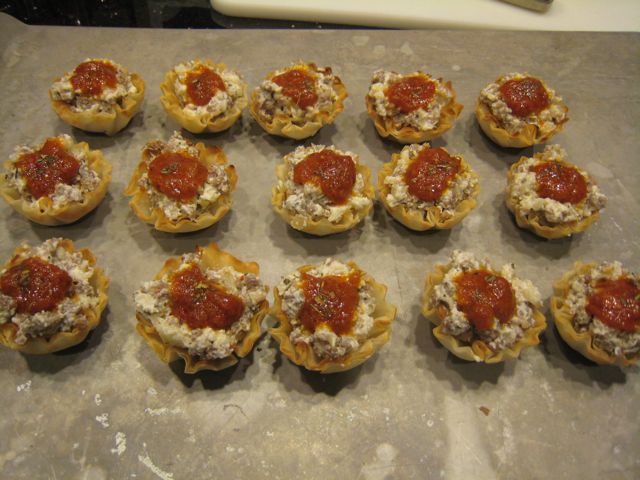 Delectalicious!: Sausage Fillo Shells