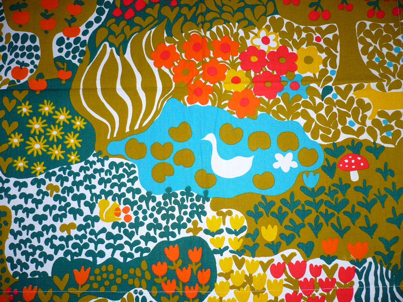 Re-DiZaIn: Tyg retro, vintage textil